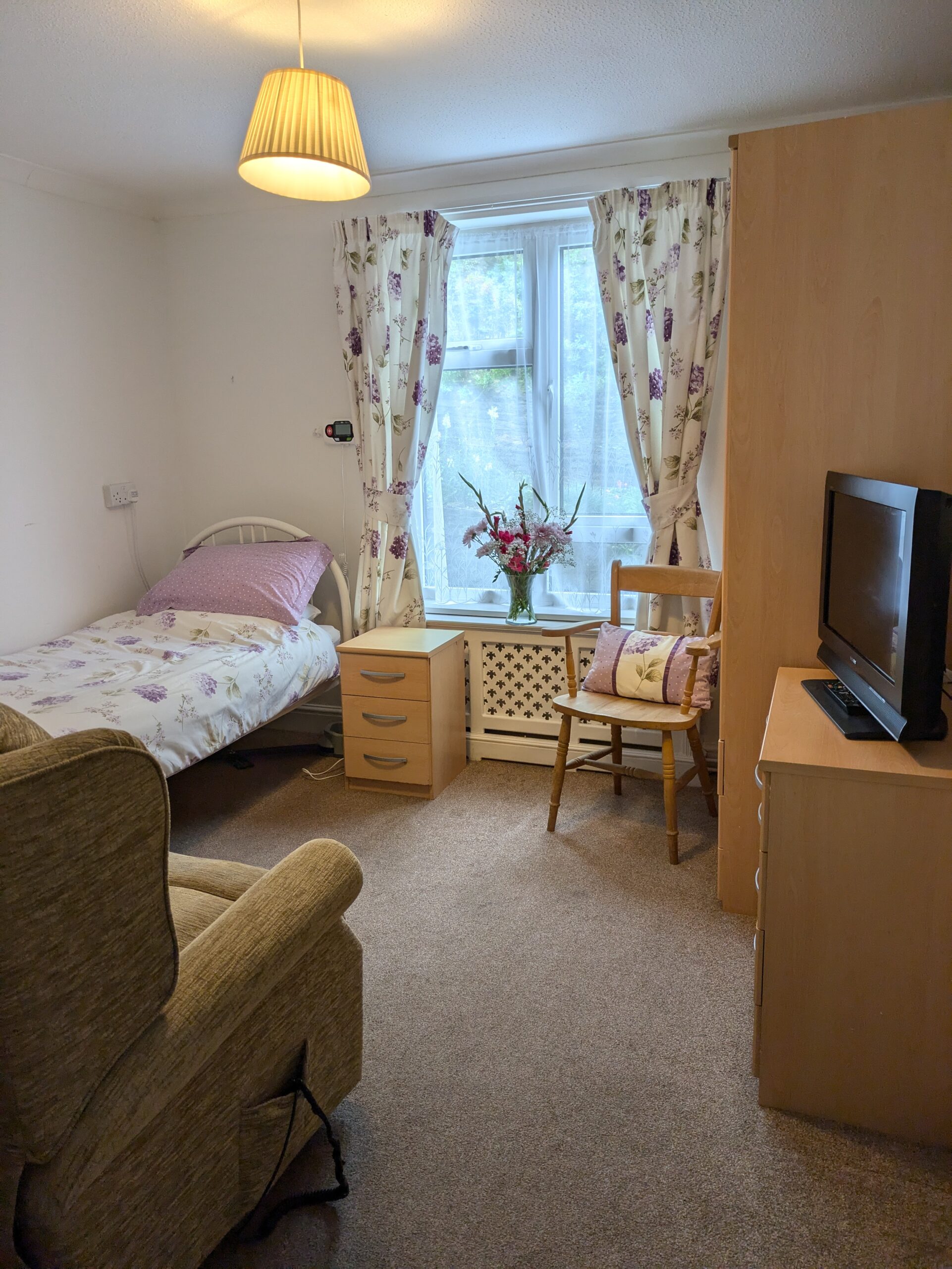 Choosing a home - Liskeard Eventide Home Ltd